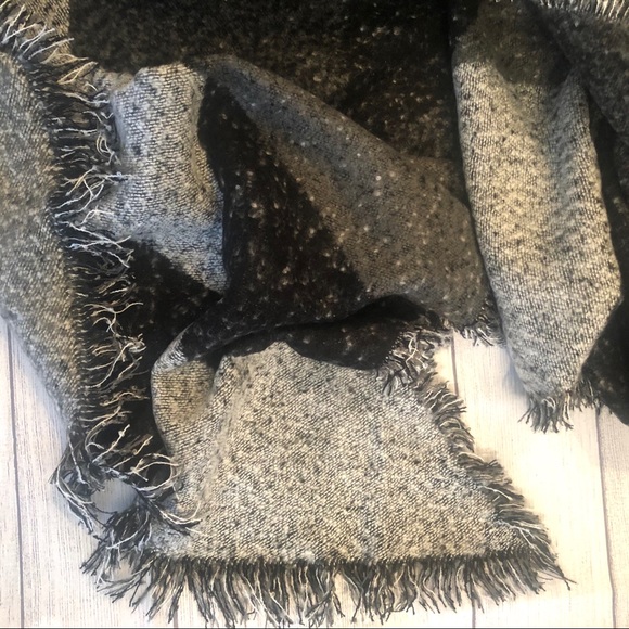 Zara | Accessories | Zara Scarf | Poshmark